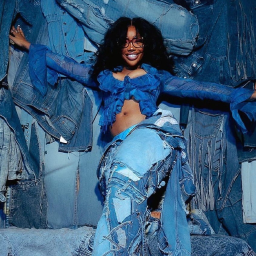 Chat with SZA | Shapes, Inc